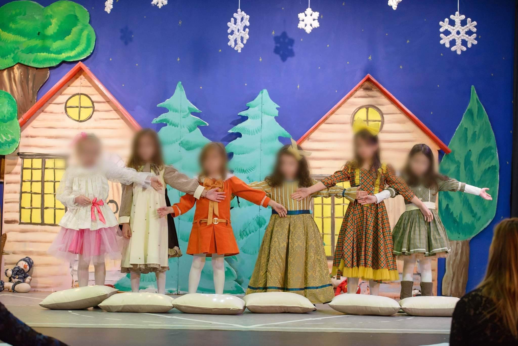 «ΓΚΡΙΝΤΣ Ο ΚΑΤΕΡΓΑΡΗΣ ΤΩΝ ΧΡΙΣΤΟΥΓΕΝΝΩΝ» από τα νηπιάκια μας!